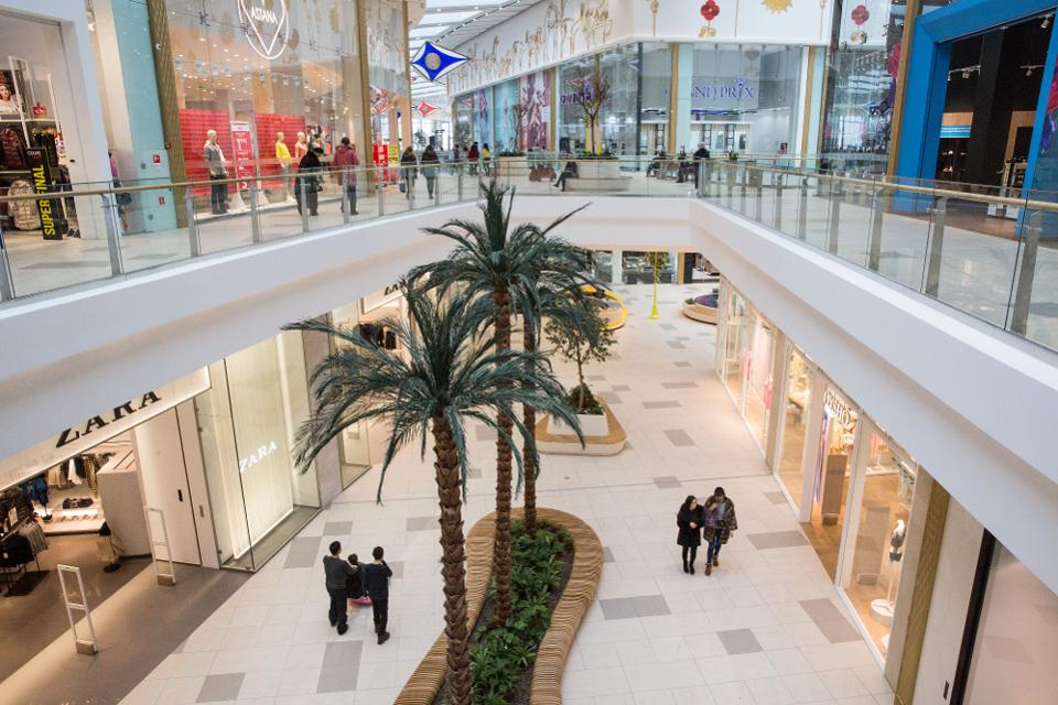 Are Physical Stores Making a Comeback? Is It All About the Product?
