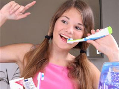 Easy Tips for Keeping Your Teen's Teeth Healthy