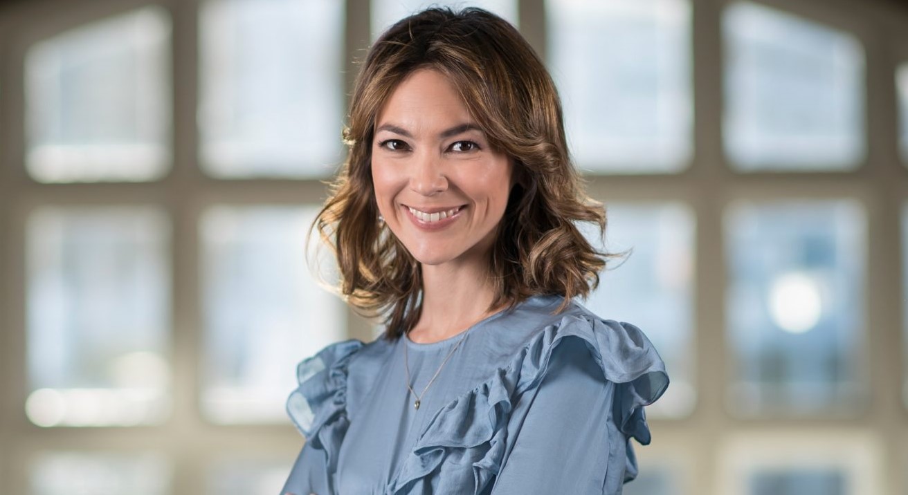 Emily Chang Biography Bloomberg Journalist Married Husband Alexis