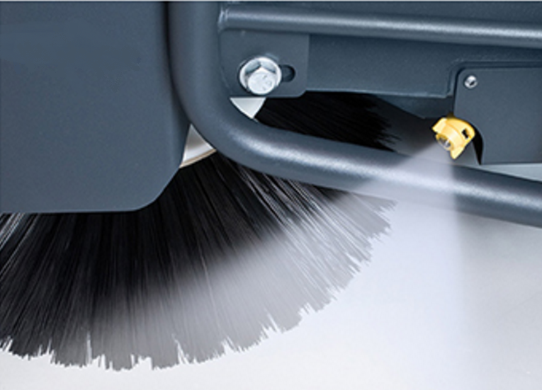 Review: Advance SW8000 Industrial Floor Sweeper